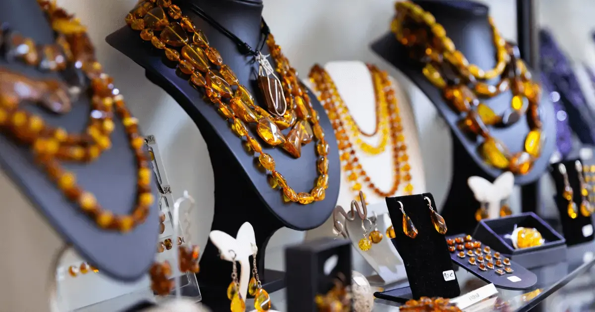 Jewelry Merchandising 101: How to Display Pieces That Sell Themselves ...