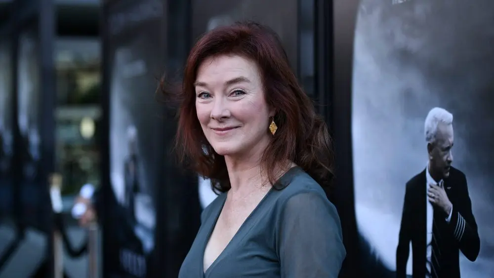 Valerie Mahaffey: Age, Height, Wiki, Bio, Net Worth, and Husband ...