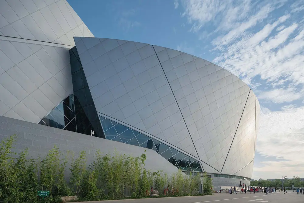 Acoustic Benefits of Aluminium Wall Cladding Panels | bigwritehook
