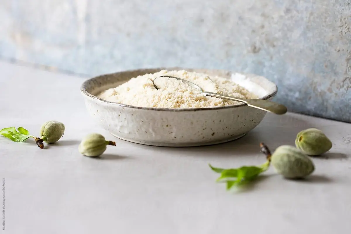 Why Buying Almond Flour in Bulk Saves Money and Reduces Waste ...