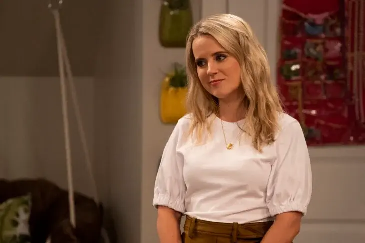 Allison Munn Age, Height, Wiki, Bio, Net Worth, and Husband | bigwritehook